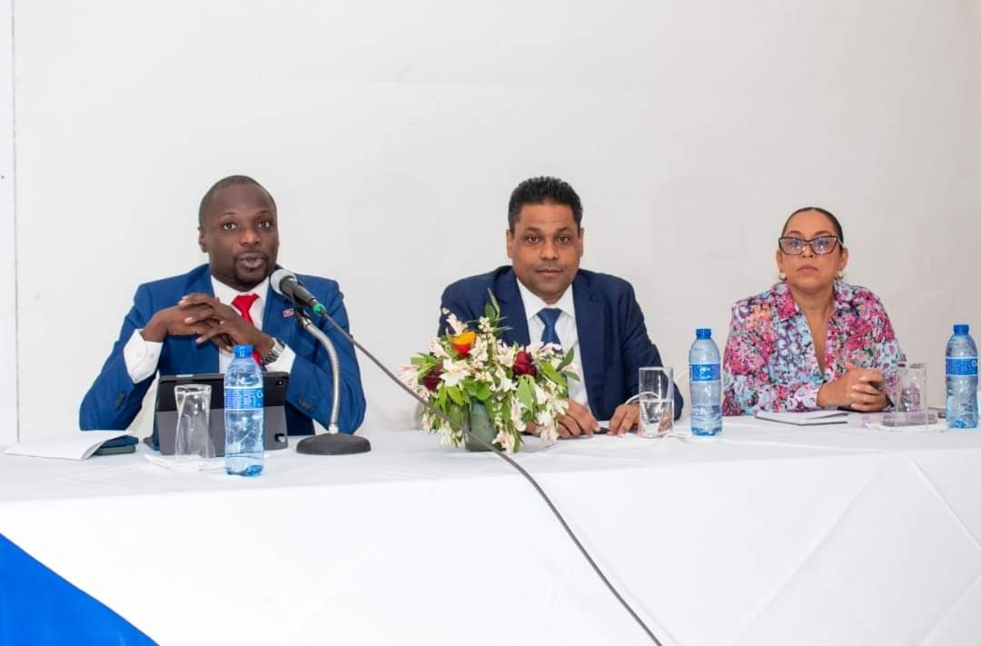 Le Ministre Monazard a promis une collaboration étroite pour surmonter ...