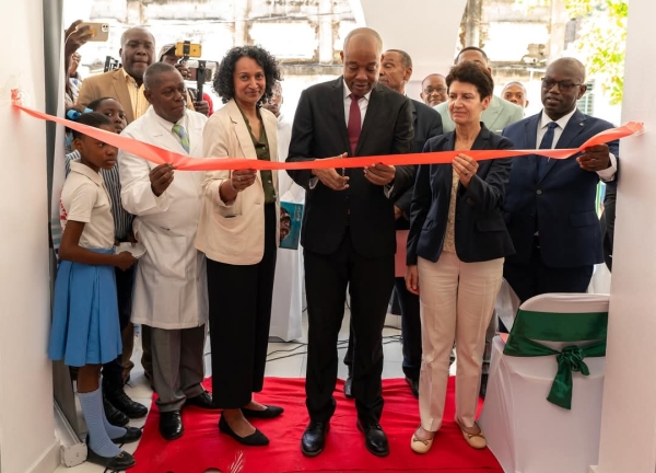 Santé publique : Le ministre Sinal Bertrand a visité l’hôpital ...